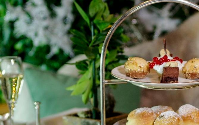 The Dalloway Terrace is an enchanting winter wonderland - The Sloaney