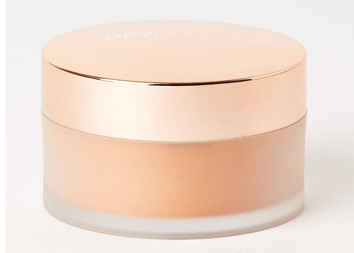 Beauty Buzz: The powder and illuminator that guarantee a glowing ...