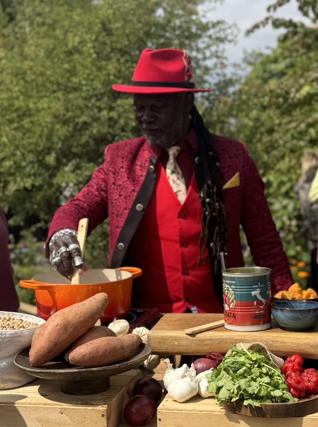 RHS Chelsea Flower Show 2025 Social Diary: Famous faces arrive to ...